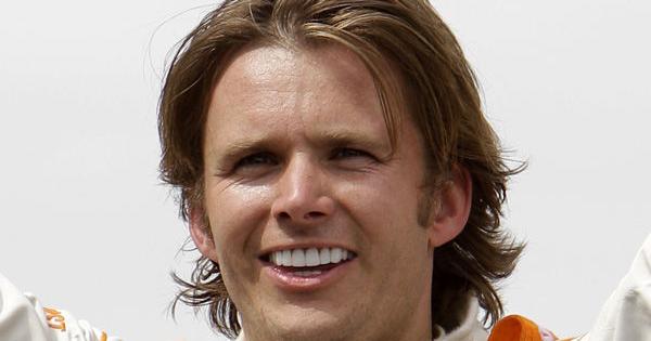 Wheldon's death returns safety issue to forefront
