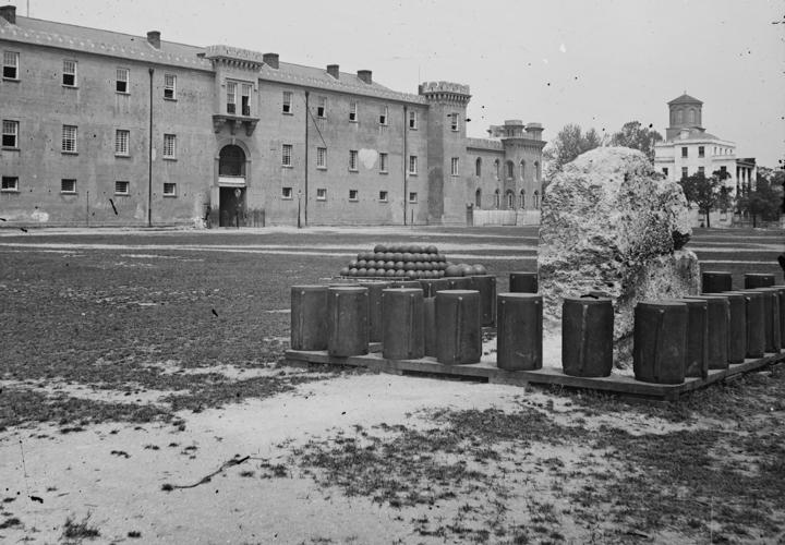 SC students hunt buried, massive Revolutionary War tabby fort in Charleston