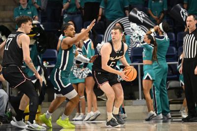 UNC Wilmington ends College of Charleston's three-peat bid