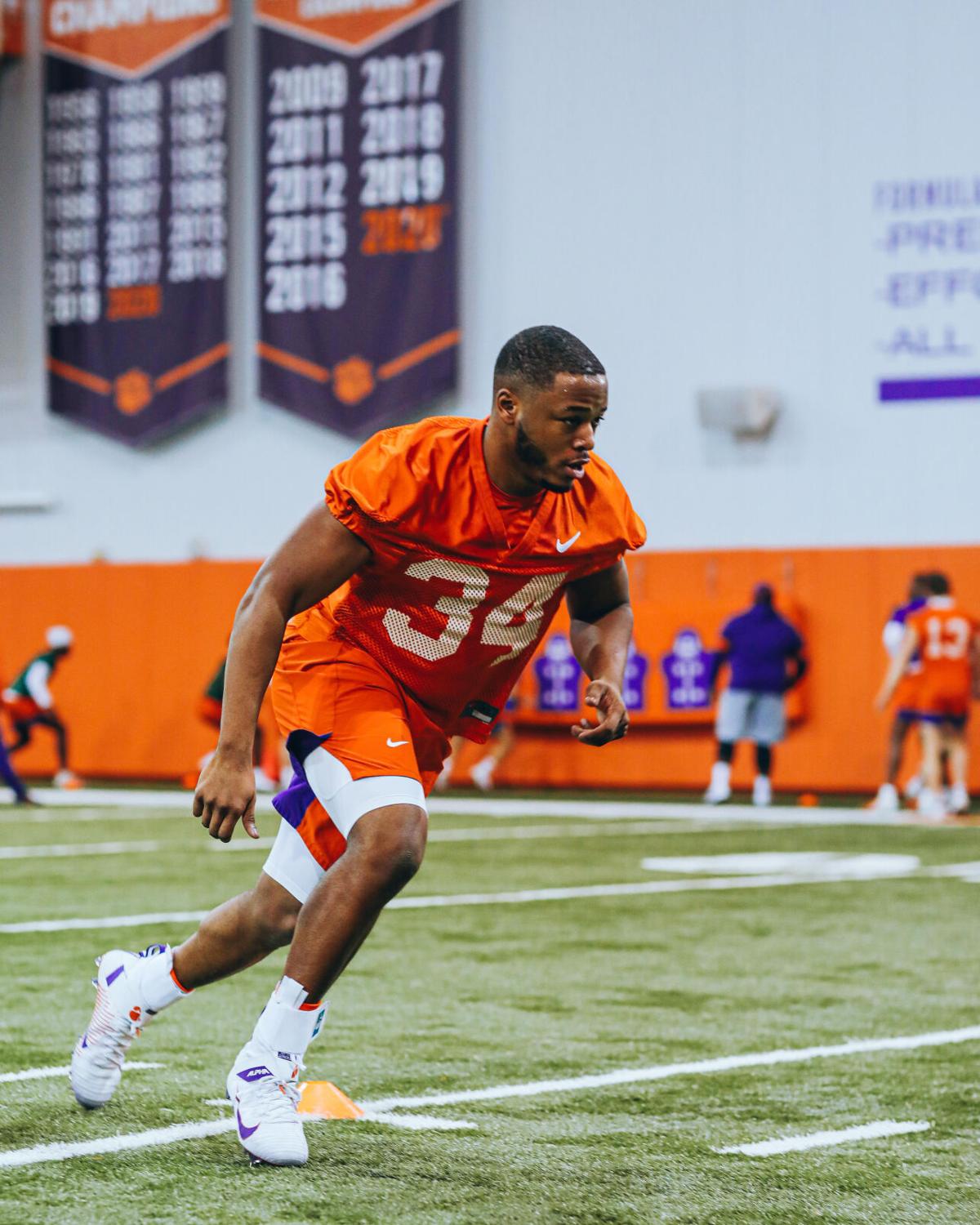 Clemson running back's dad was Dabo's teammate at Alabama before tragic ...