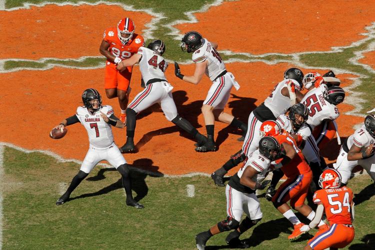 Sapakoff: Tears, chants and a different Clemson handshake for the Gamecocks