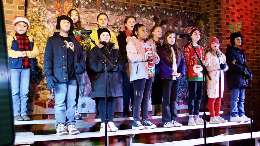 Tree lighting ceremony begins Aiken's Christmas season