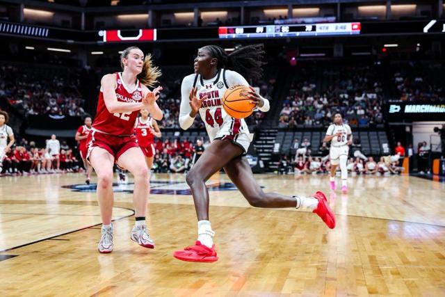 Gamecocks' Makeer blossoming at exactly the right time