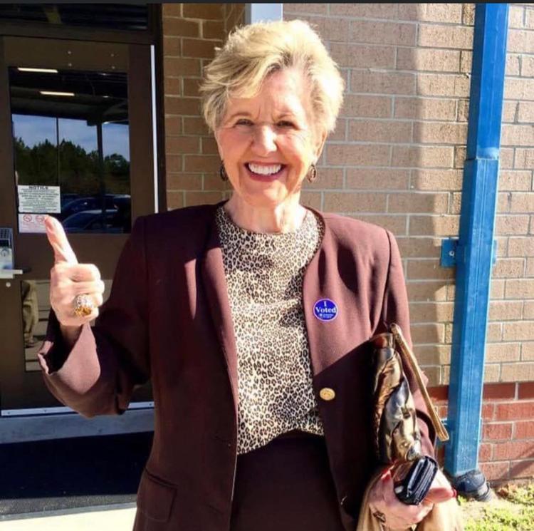 'Lois Eargle believed in you:' family, friends remember long-time Horry ...