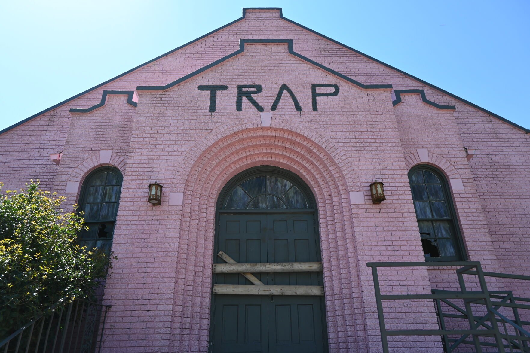 Greenville pink Trap Church a community blight 3 years later