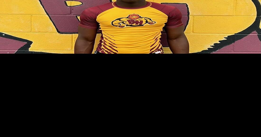 Player of the Week: Fighting Hawks' Holman runs over, past, through ...