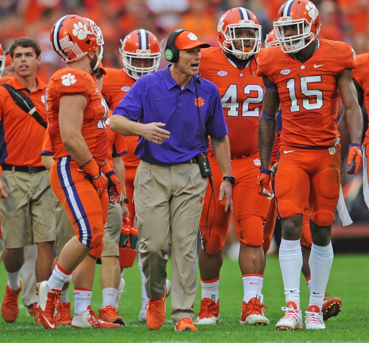 Brent Venables' Clemson defense is one of nation's best - so what went ...
