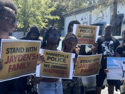 SLED won’t charge police officer involved in deadly shooting
