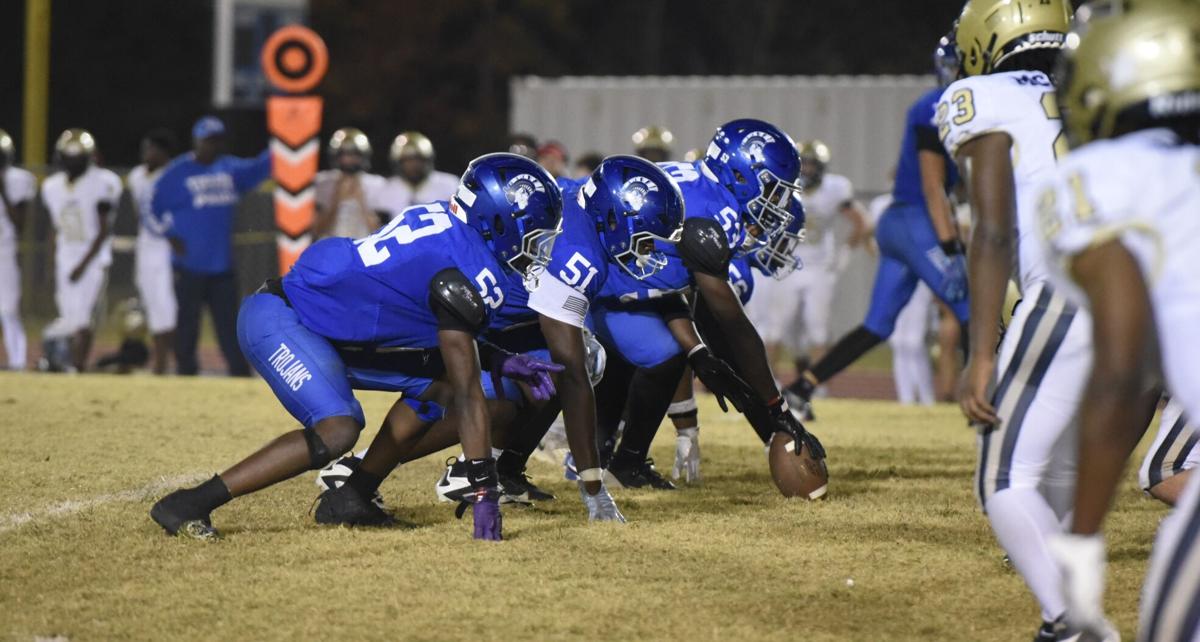 Cross flexes muscle in third round playoff victory