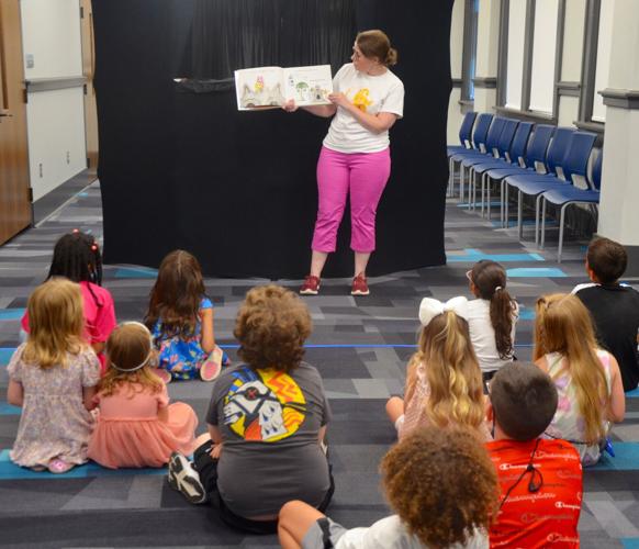 Jennie Beck leads annual Aiken Library puppet show
