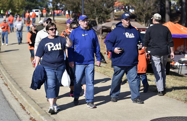 Tailgating and fans: Clemson-Pittsburgh