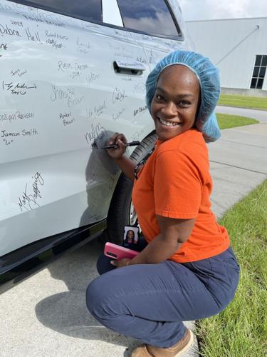 Volvo workers literally sign off on new SC-built EX90 SUV