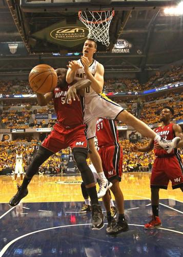 tyler hansbrough dunk