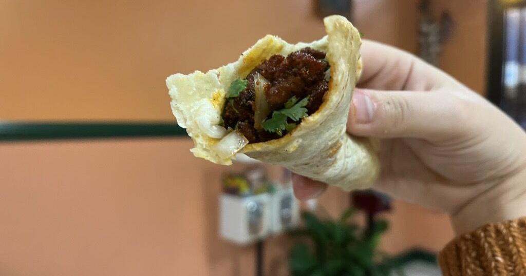Here's how to have 3 cheap meals in Columbia for under $40