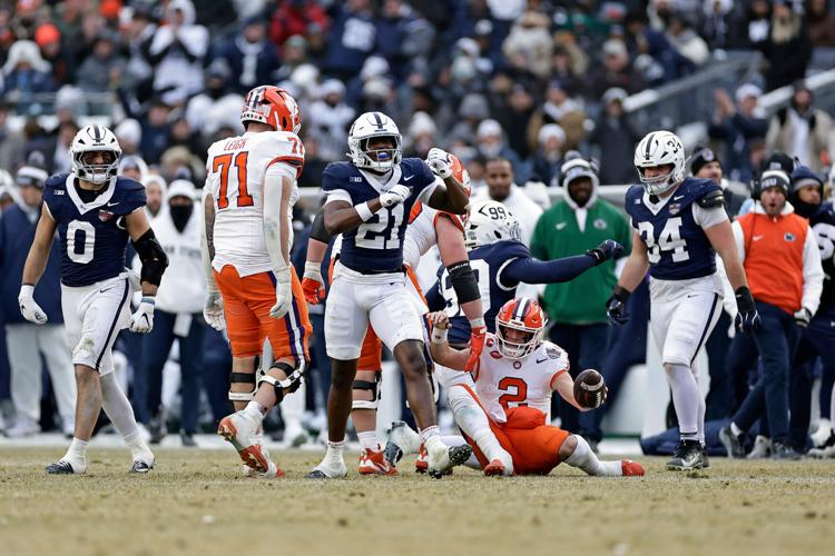 Clemson, USC failure to live up to hype top story of 2025