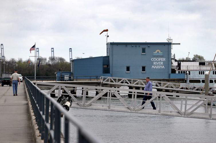 Boaters campaign to keep Cooper River Marina open