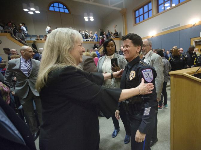 First Charleston-area female police chief has trailblazing legacy