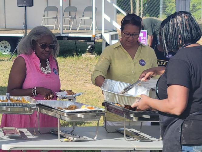 Mia McLeod brings gubernatorial campaign to North Augusta