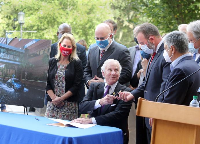 McMaster signs resilience bill at MUSC, highlighting hospital's ...