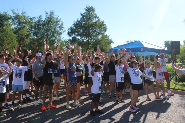 Runners raise funds on Global Running day for the RECig Crew