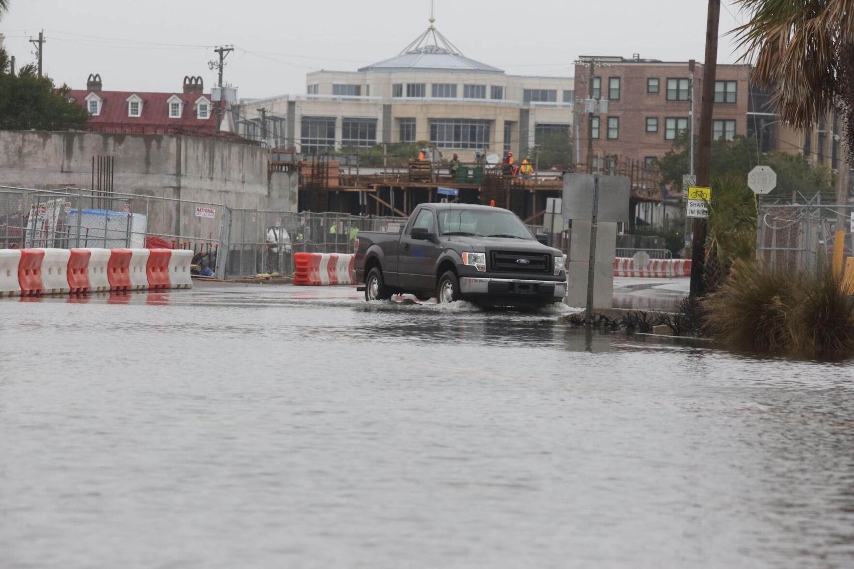 Some flooding reported in Charleston as high tide pushes river water ...