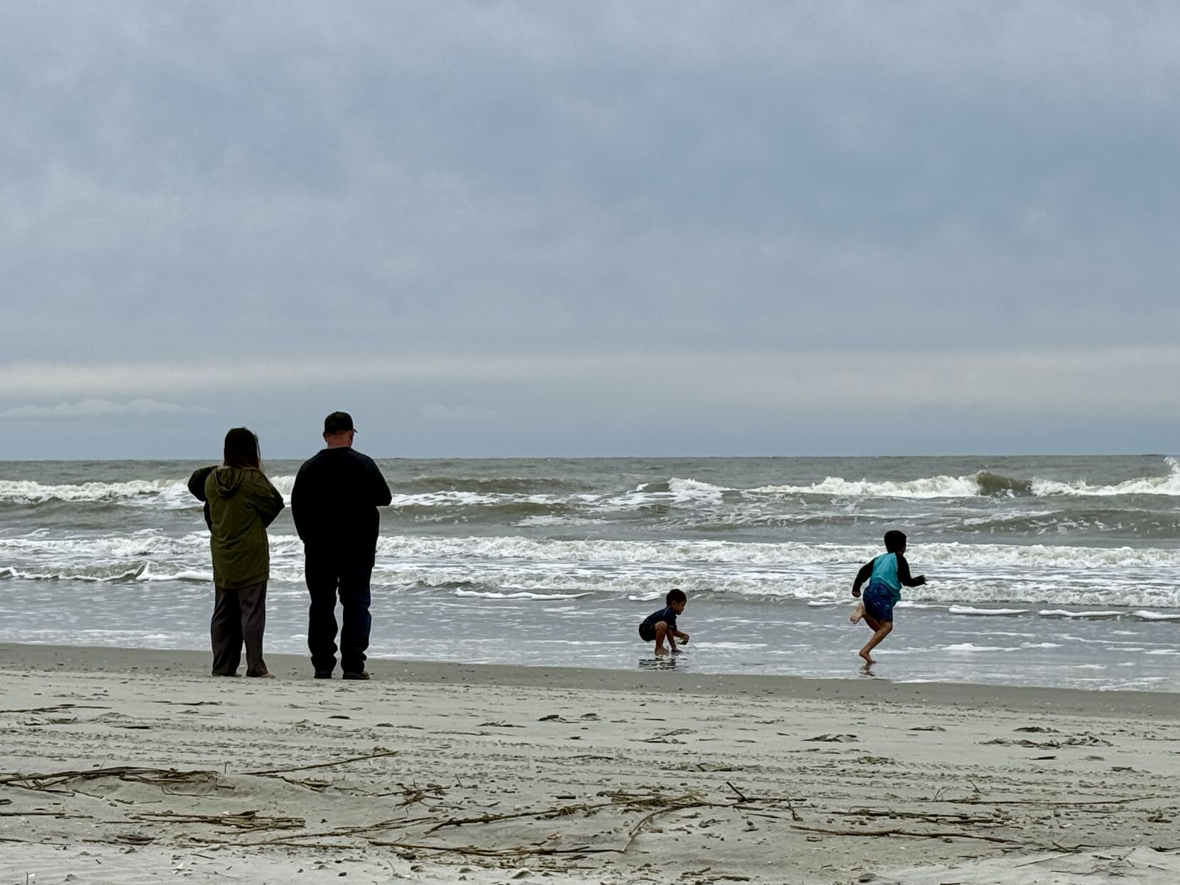 Man identified in Folly Beach drowning. Experts urge safety