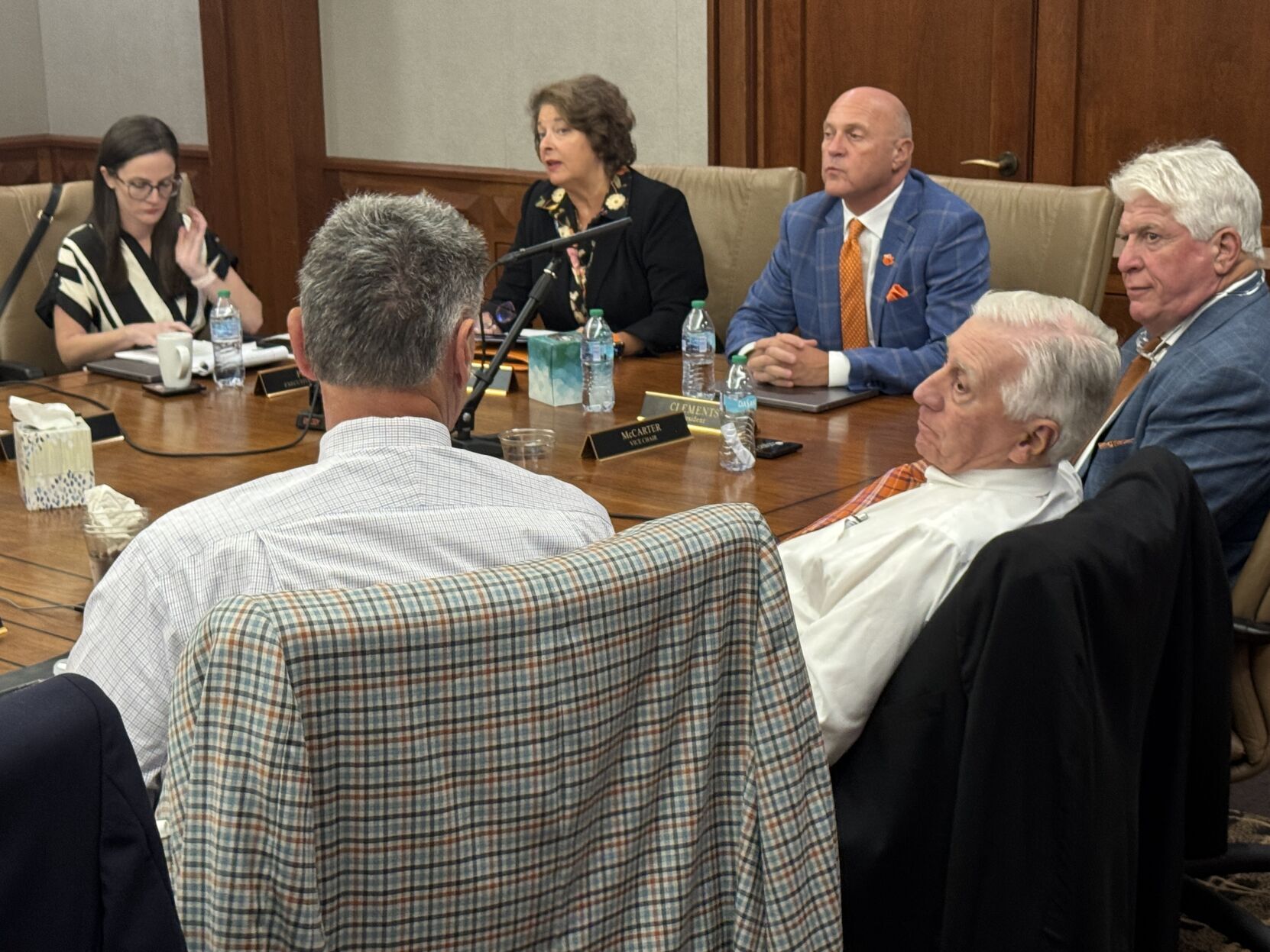 Trustees: After quitting, Clemson president to join faculty