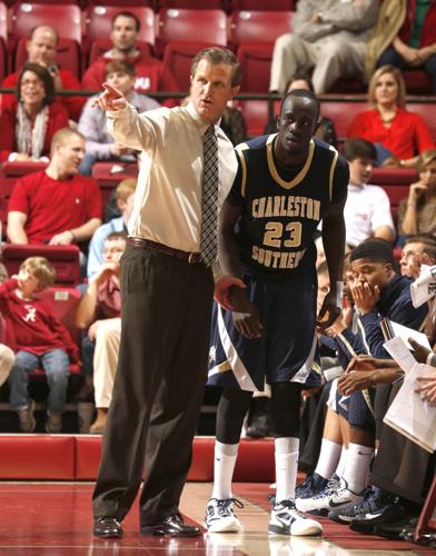 Former Buc basketball star Muo to play in Australia | Sports ...