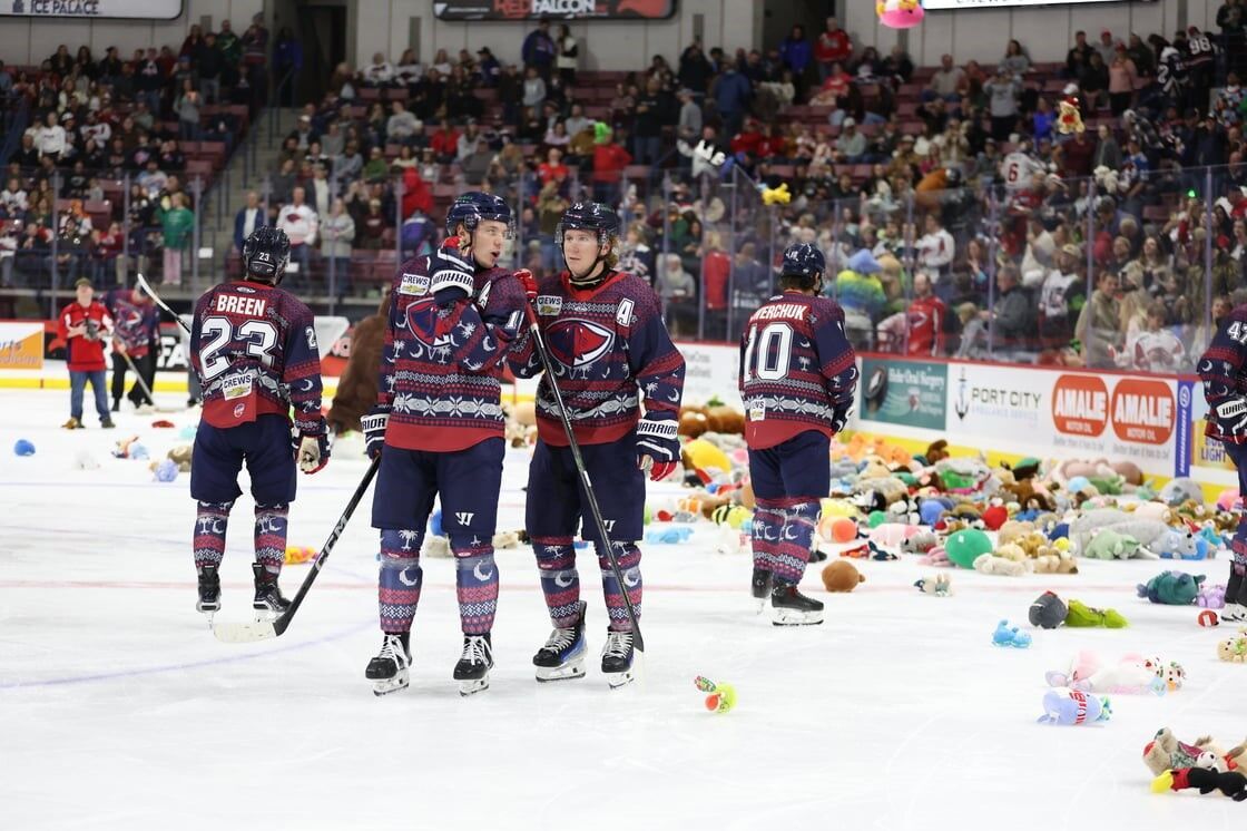 South Carolina Stingrays fall on Teddy Bear Toss Night