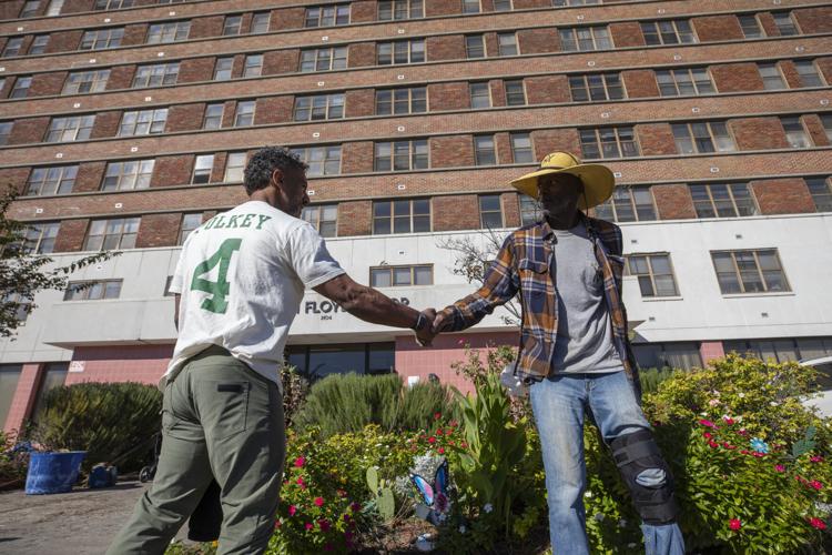 Longtime Charleston Councilmen appear upset in races