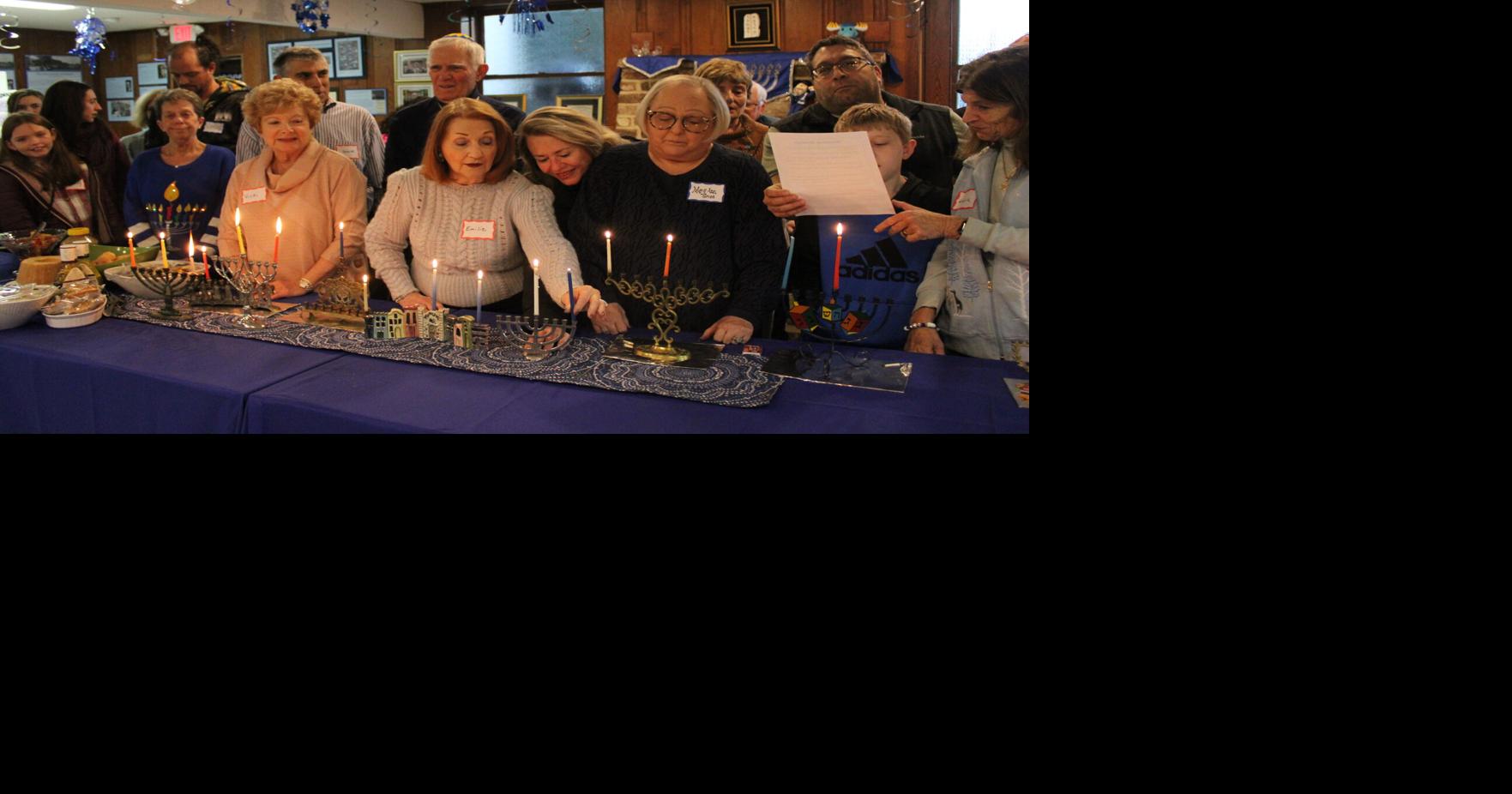Adath Yeshurun Synagogue celebrates the first night of Hanukkah