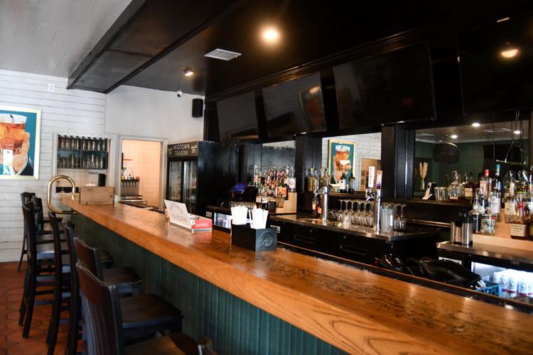 Midtown Tavern opens in downtown Augusta, showcases classic Americana foods
