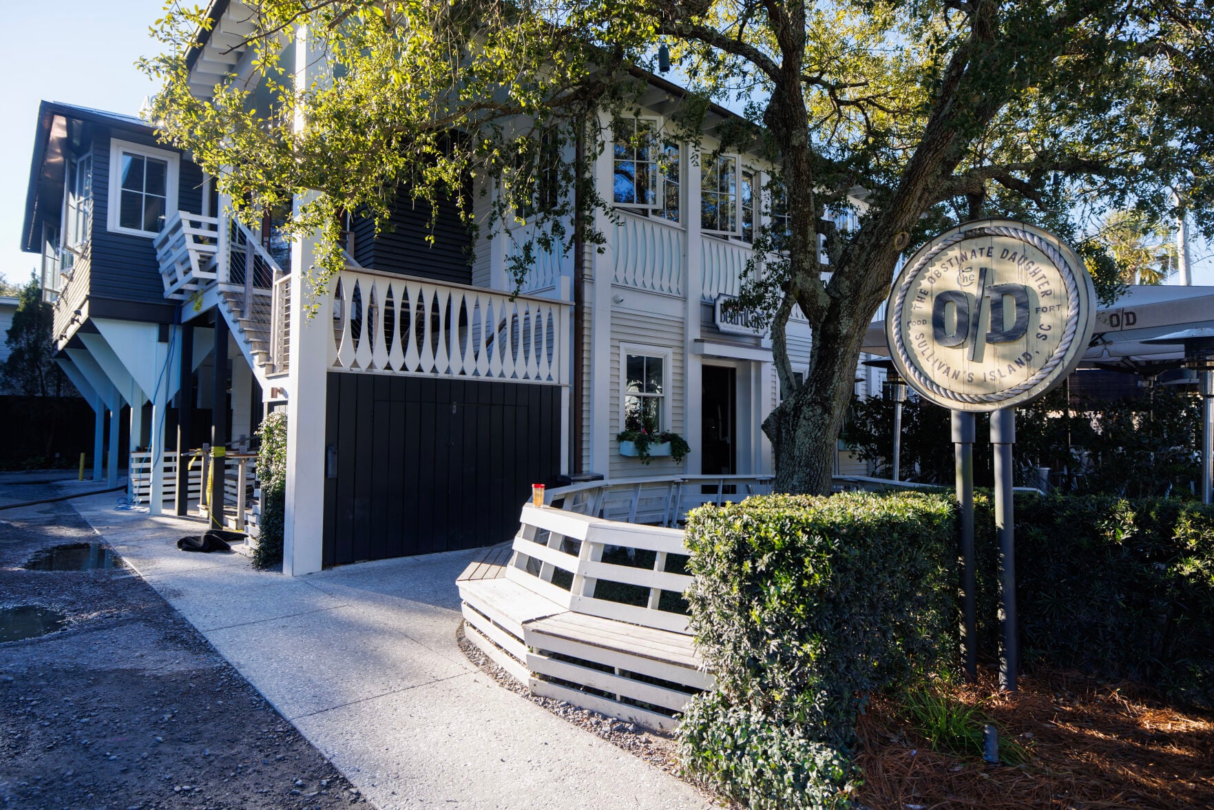 Obstinate Daughter to close for repairs after overnight fire