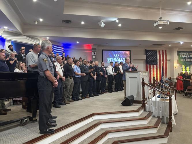 Church servicehonors first responders, memorializes 9/11