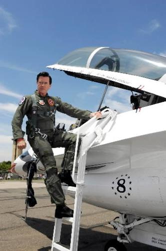 Comedian to perform for troops in Iraq | News | postandcourier.com