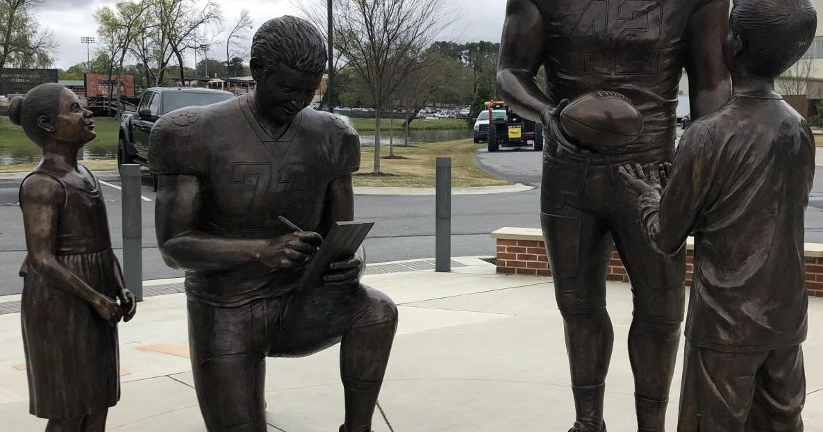Clemson's new football statue: The message behind it and Charleston ...