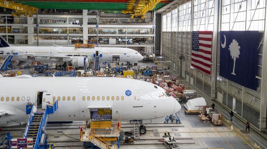Photos: Boeing hosts tour of 787 manufacturing facilities in North ...