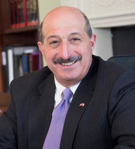 Who are the candidates running for Charleston mayor and city council in ...