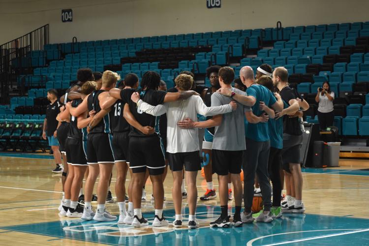CCU men's basketball preparing with new coach, players