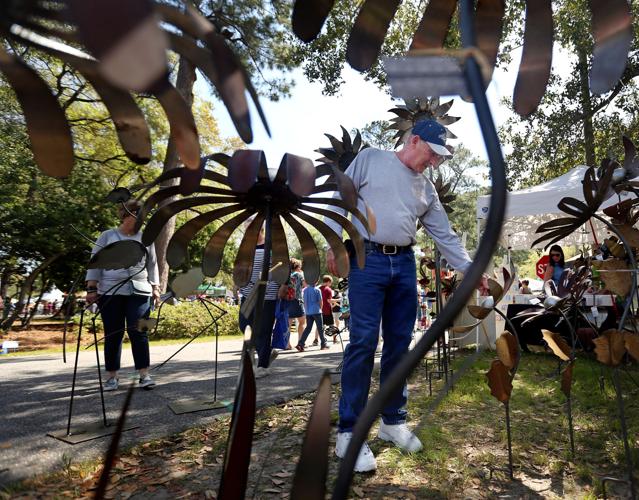 Flowertown Festival draws thousands of visitors on first day ...