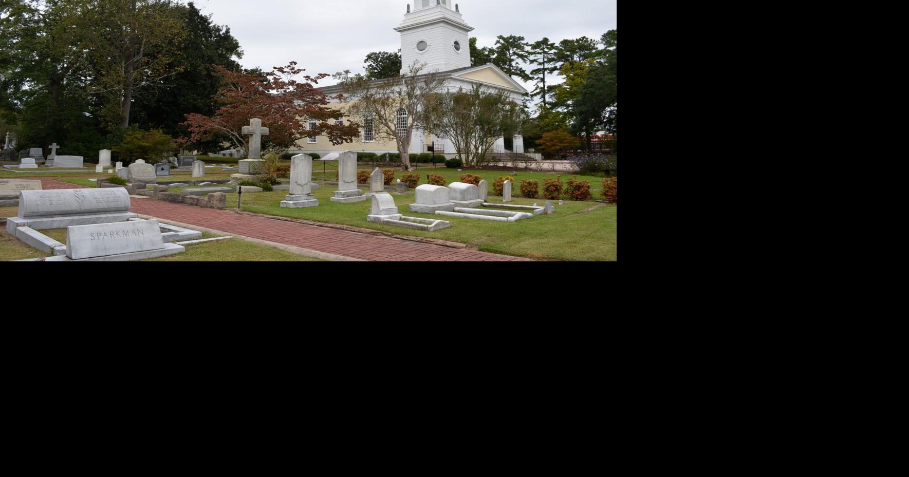 Kent Cubbage returns for another ghost tour, adds holiday twist