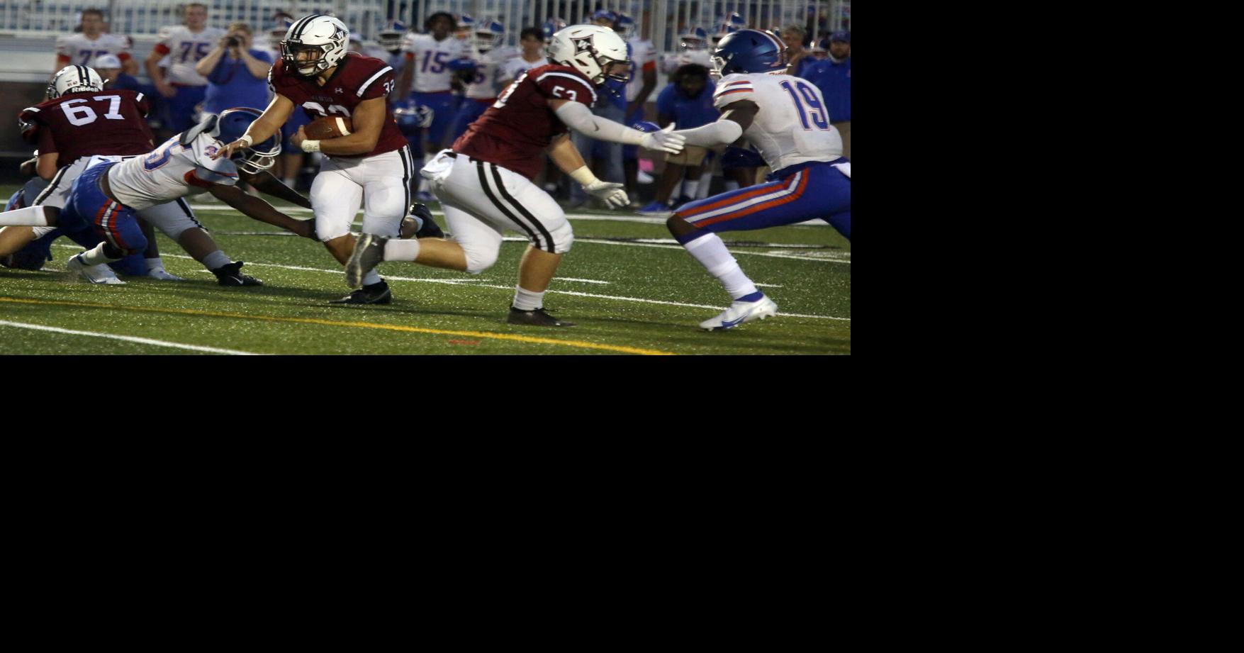 Wando opens with 24-9 win over James Island in football