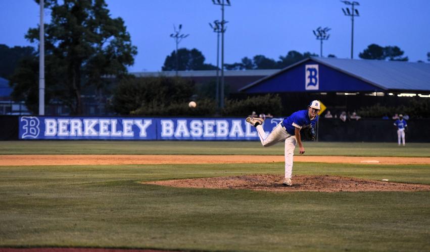 Stags, Knights Class 5A district champions