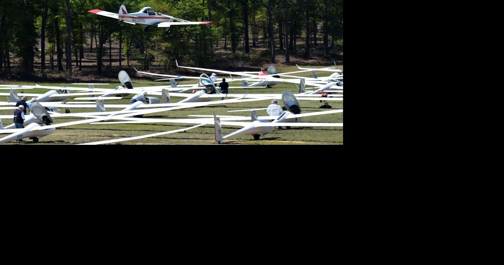 Pilots flock to Perry for annual glider competition