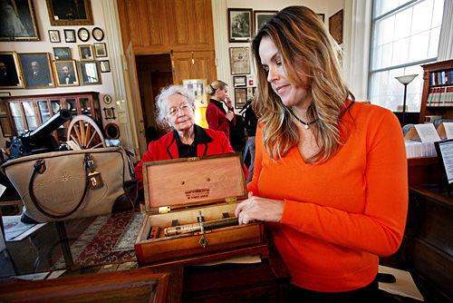 'History Detectives' go sleuthing in city | News | postandcourier.com