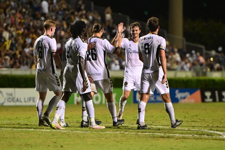 Jennings’ two goals help Battery secure playoff berth