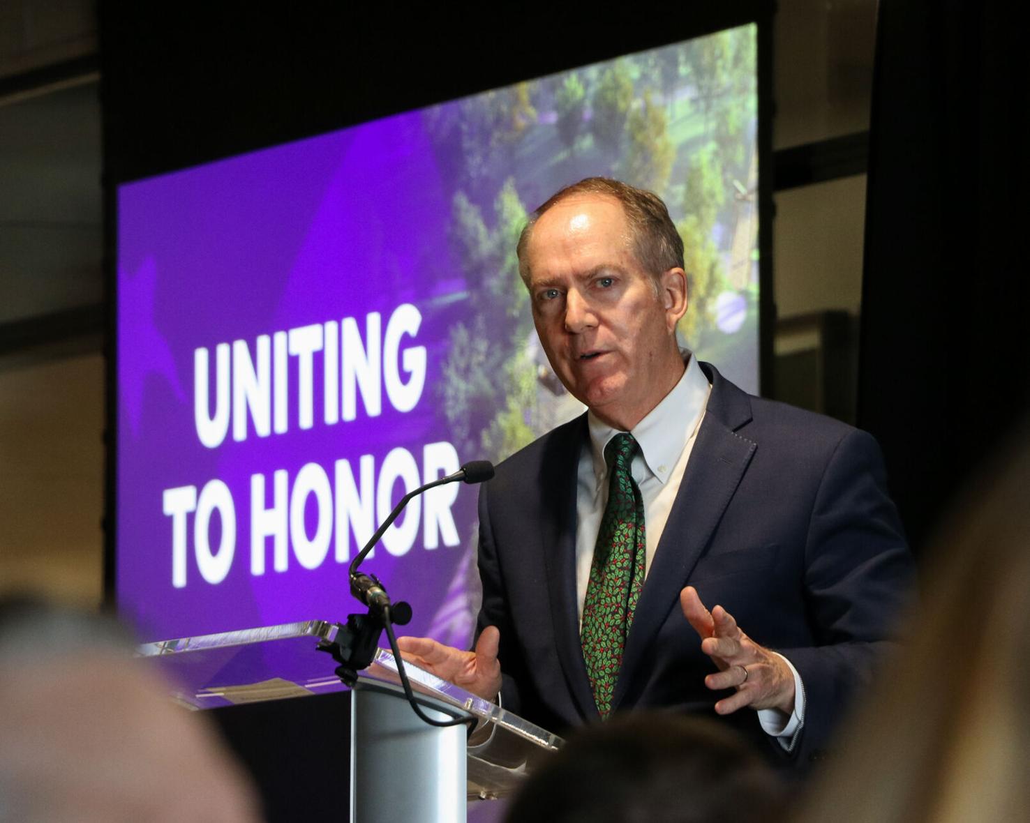 Longtime Greenville Mayor Knox White faces 2 challengers in reelection bid