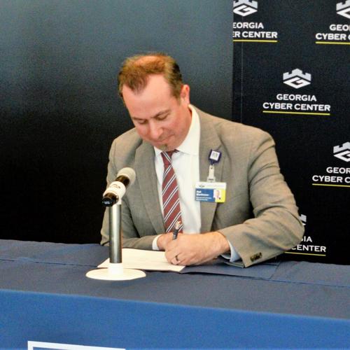 Savannah River National Lab formalizes Augusta University partnership