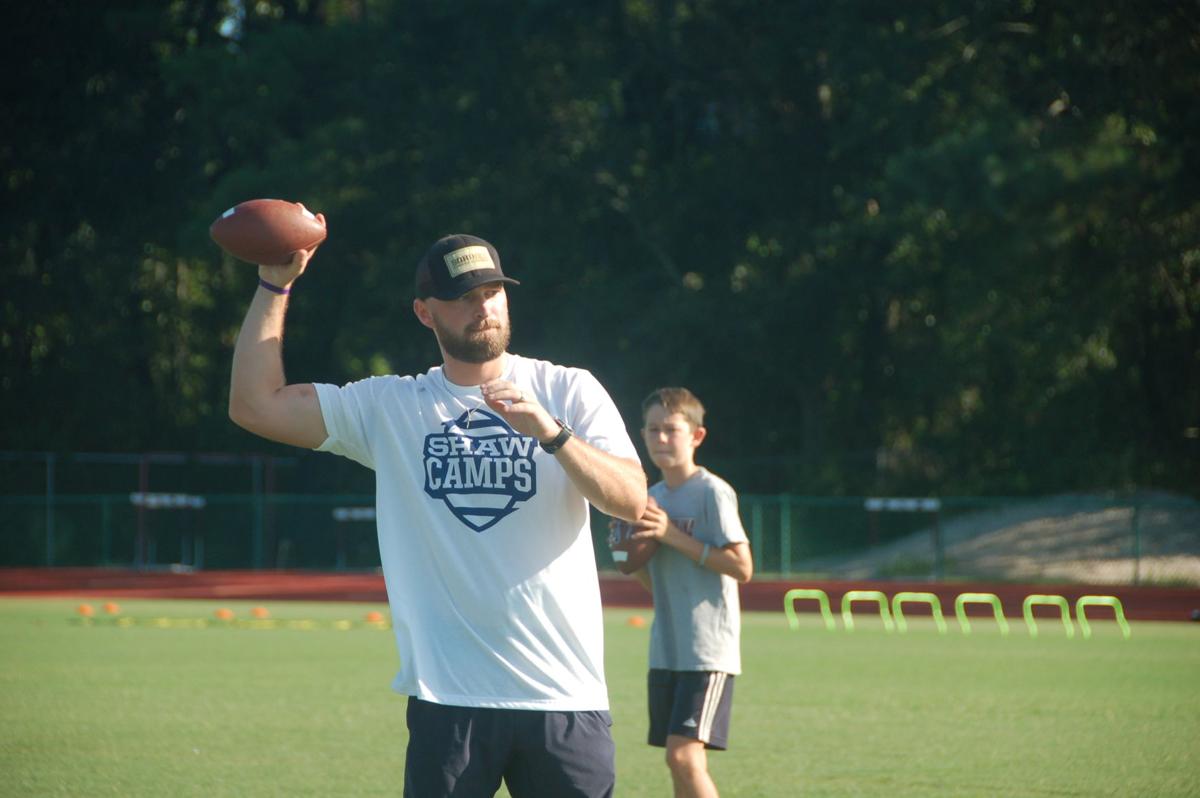 Gamecocks legend Connor Shaw scratches football itch a year after ...