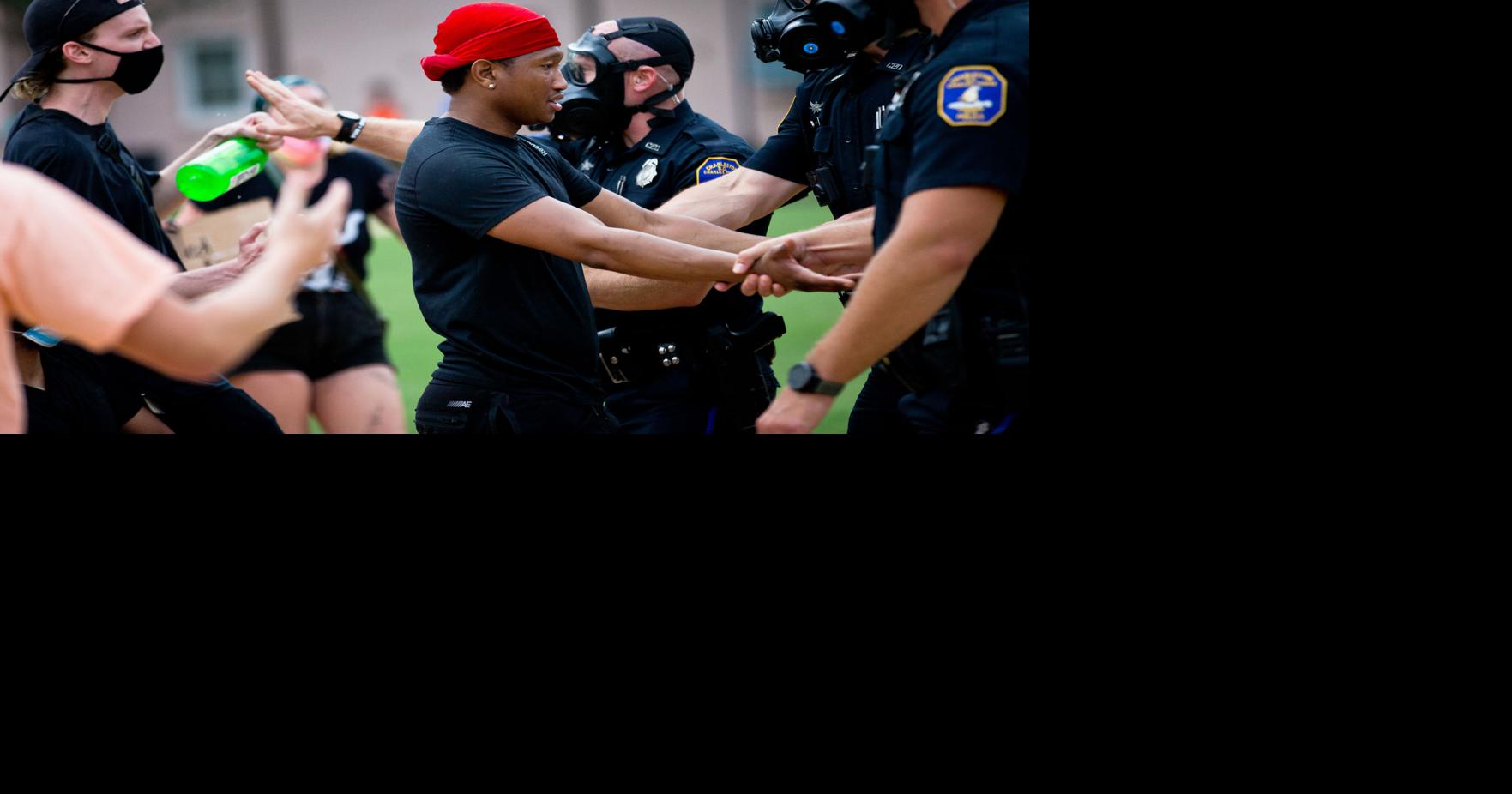 County sheriff says Charleston police wouldn't make arrests during ...
